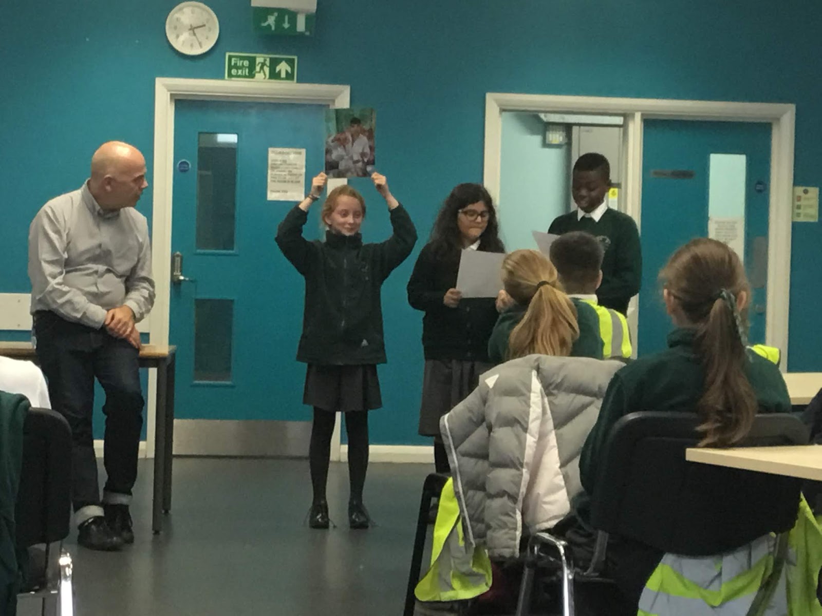 Suttons Primary School: 6KR Hornchurch Library