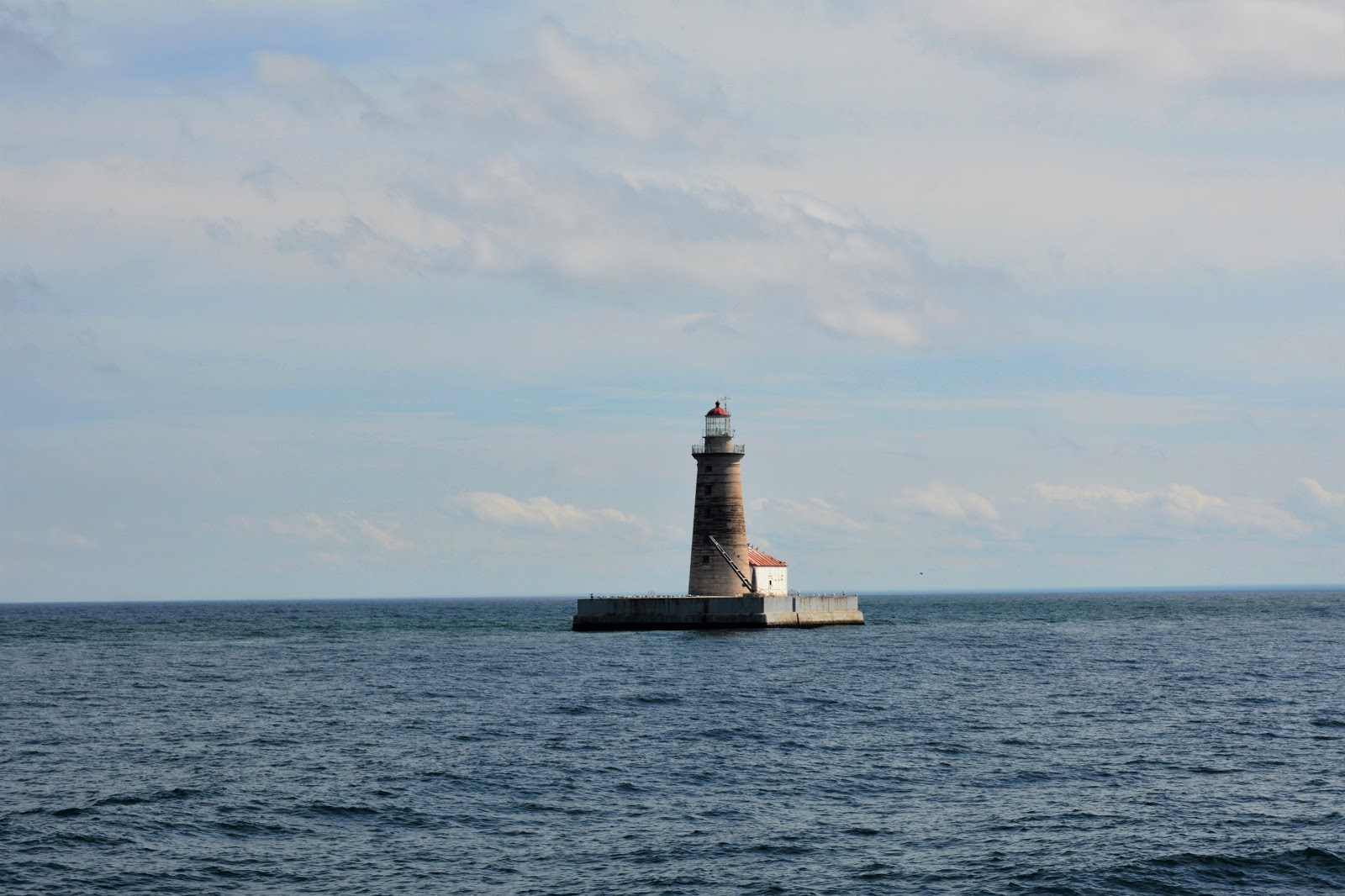WC-LIGHTHOUSES: SPECTACLE REEF LIGHTHOUSE - LAKE HURON, MICHIGAN