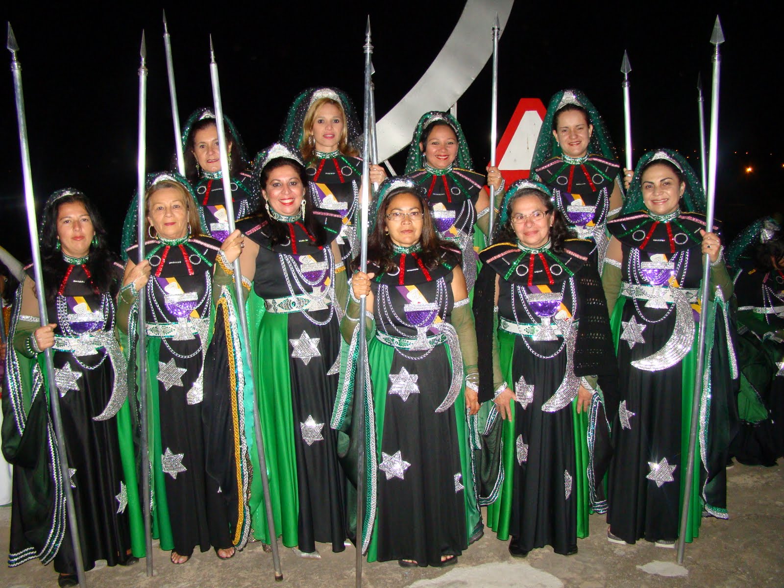 Blog da Cigana Tagana: 1ª Cigana Tagana e Regentes Templo Mãe.