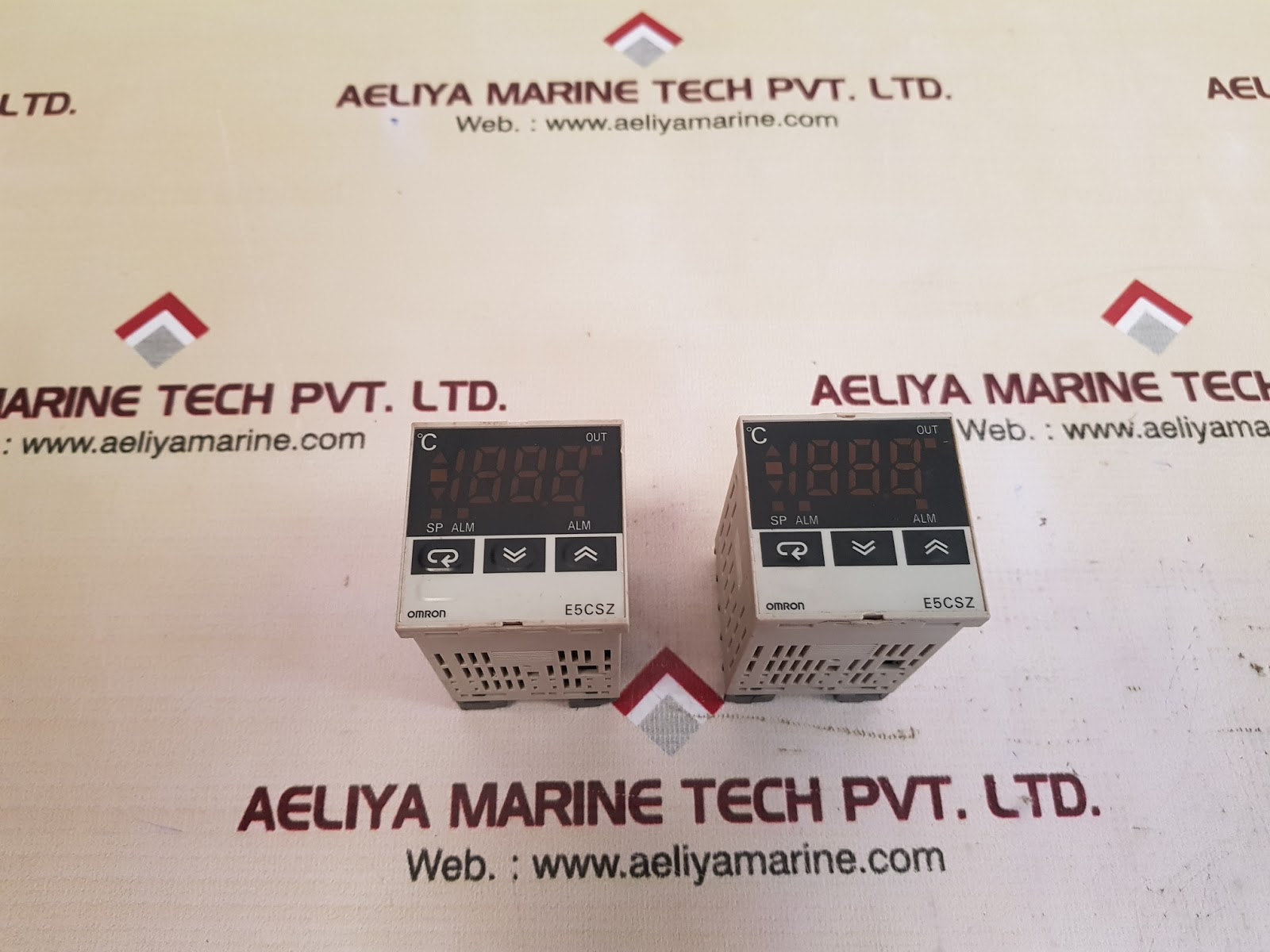 OMRON E5CSZ TEMPERATURE CONTROLLER - Aeliya Marine
