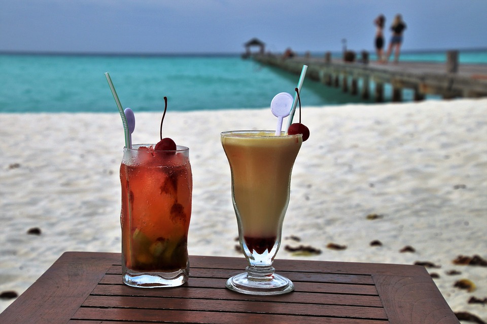 Me Encanta la Playa : Los 7 mejores cocteles para la playa