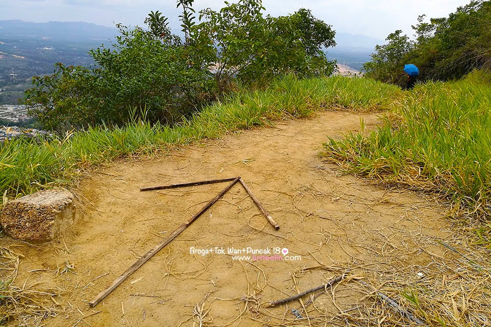 3in1 Day Hike // Bukit Broga + Gunung Tok Wan + Puncak 18 士毛月连攻三峰【茅草山+笃 ...