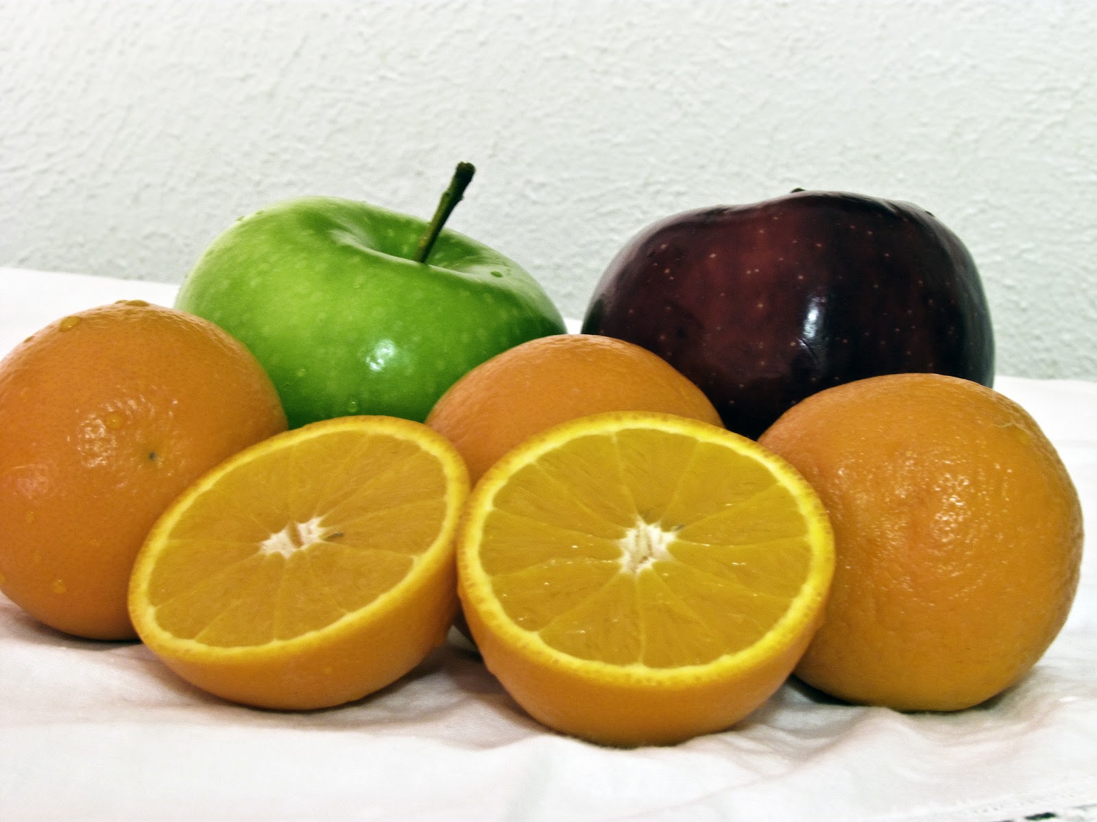 Gaby's Photography Blog: Apples and Oranges