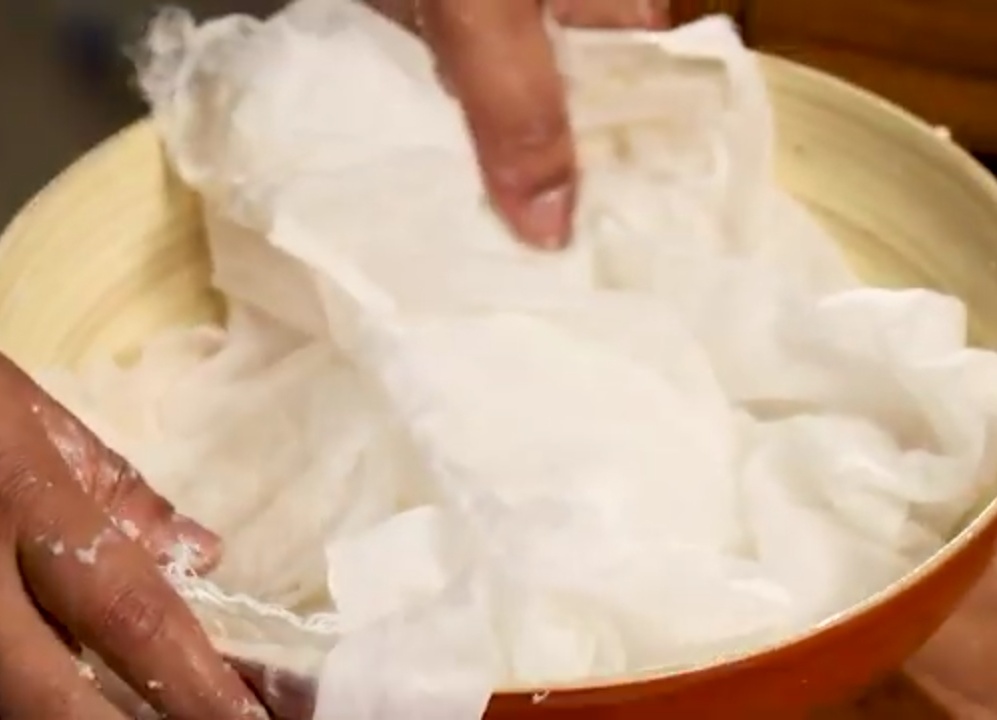 How to make Rumali Roti at Home | Homemade Rumali Roti Recipe ...