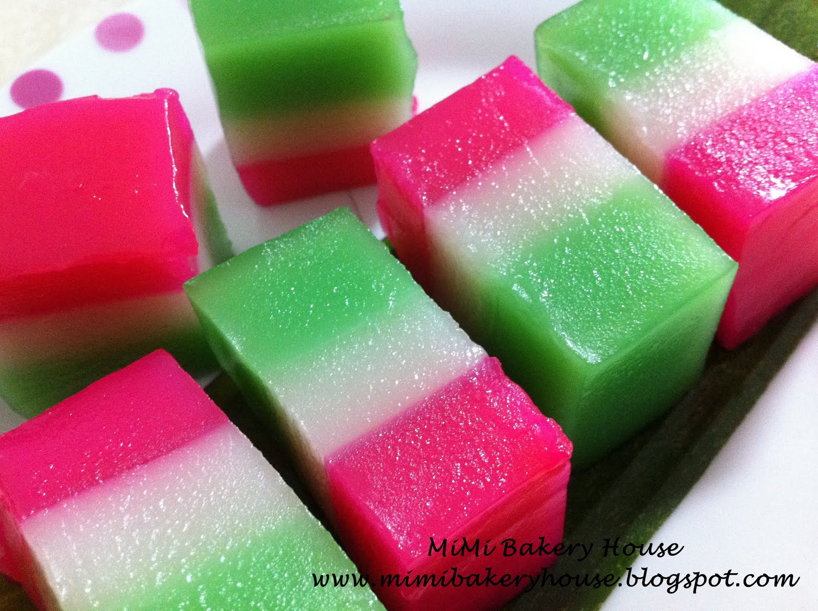 Small Small Baker: Aspiring Bakers #12: Traditional Kueh (October 2011 ...