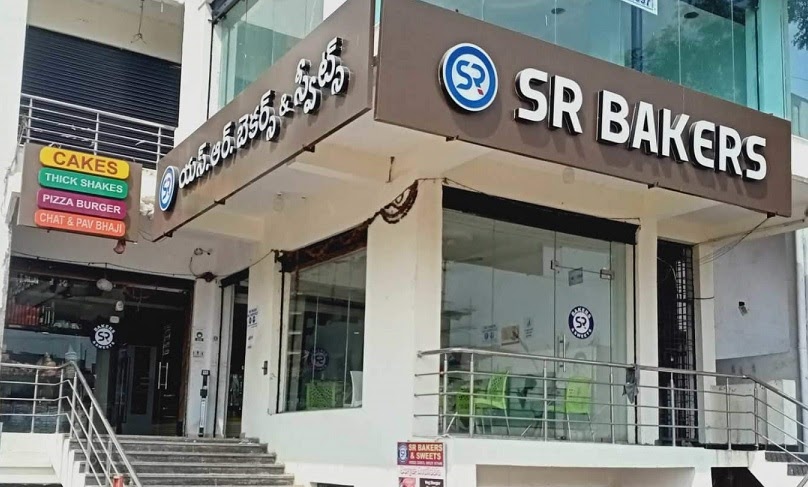 SR Bakers And Sweets