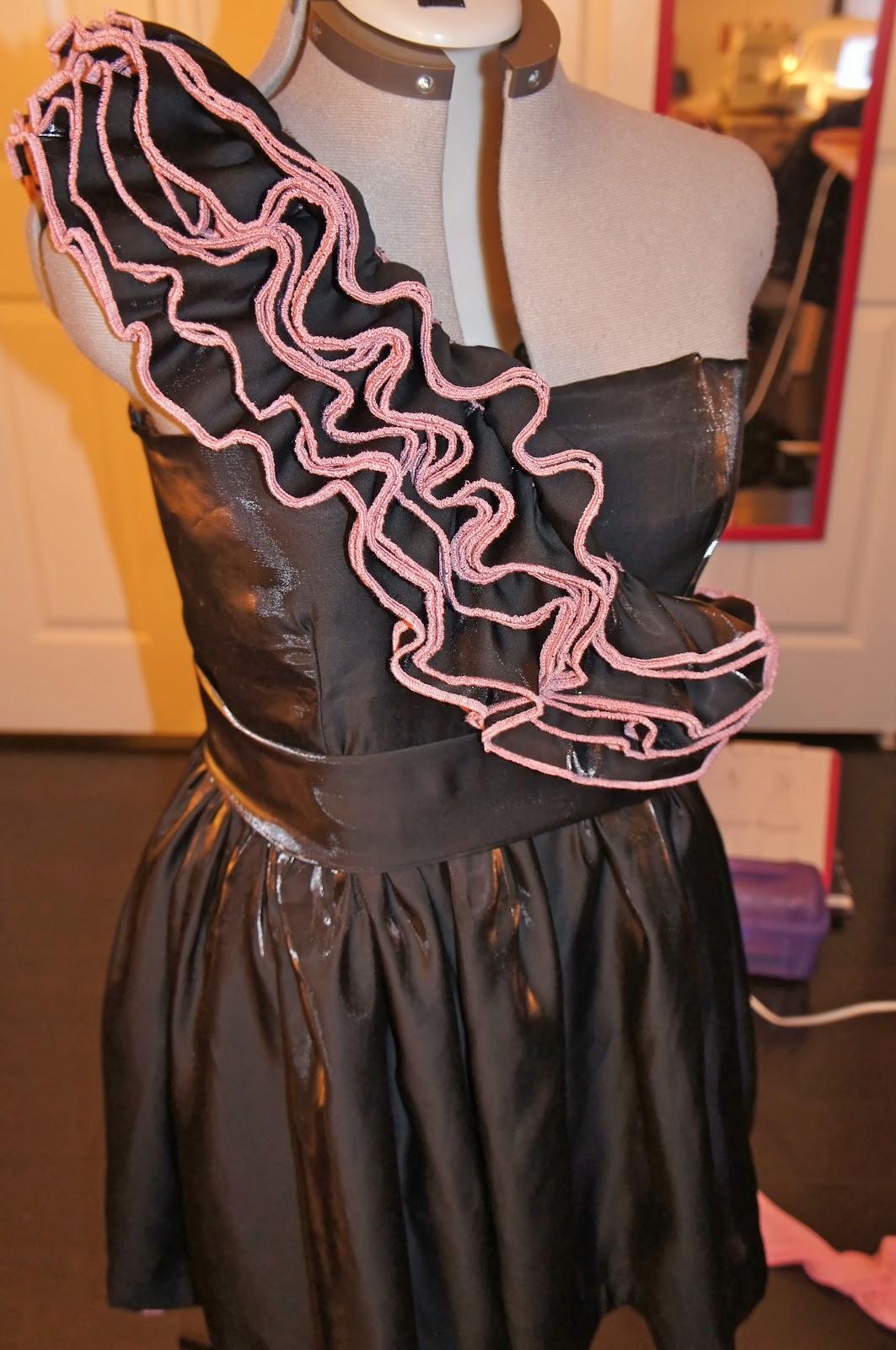 JoanaK's Blog: anxiety? Gone. Dress 1? Done!