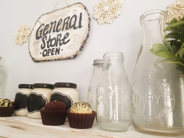 The Quaint Sanctuary: { DIY Simple Farmhouse -General Store- Sign }