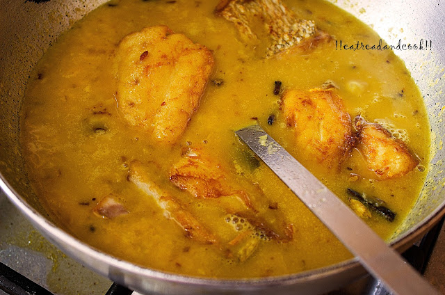 Bhaja Mug Dal Diye Mach / Moong Dal Fish Curry ~ Ex-Cook
