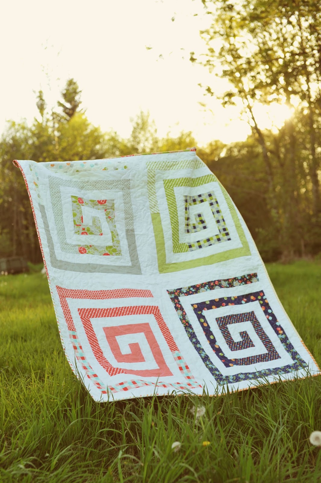 tiny seamstress designs: Dizzy Quilt Pattern