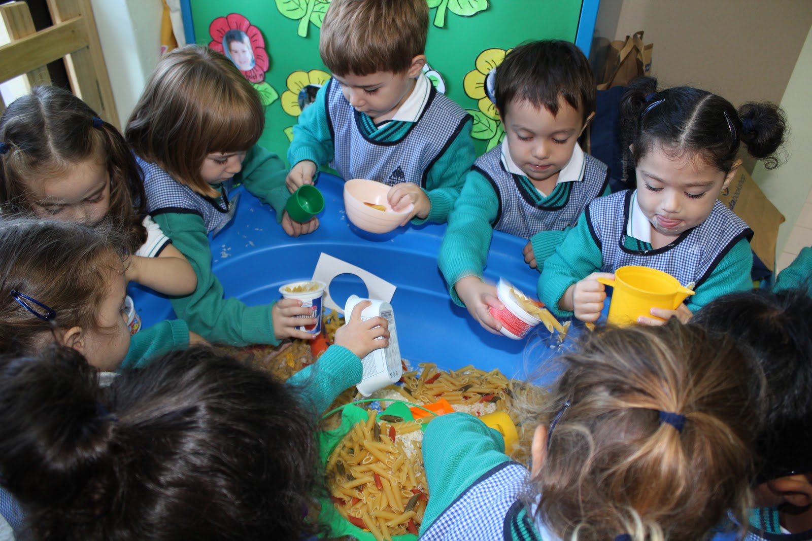 Ms Rachel's Classroom: Pasta Play