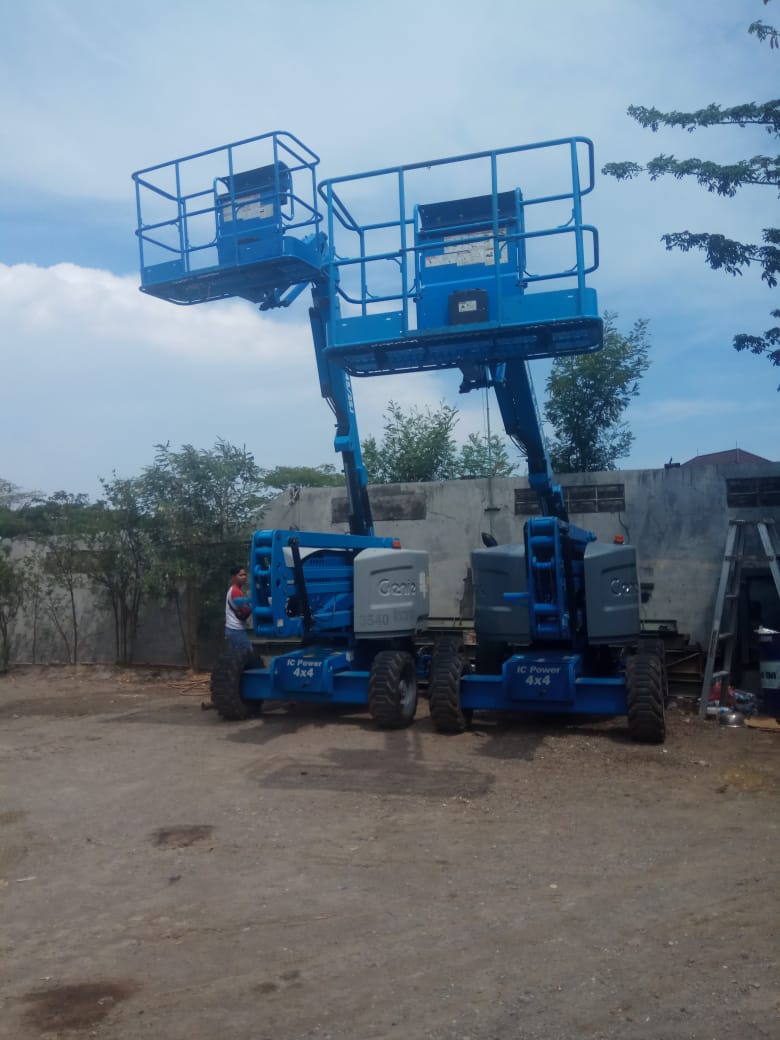 Sewa Dan Jual Boom Lift/Man Lift Di Jawa Timur Jawa Tengah Bali