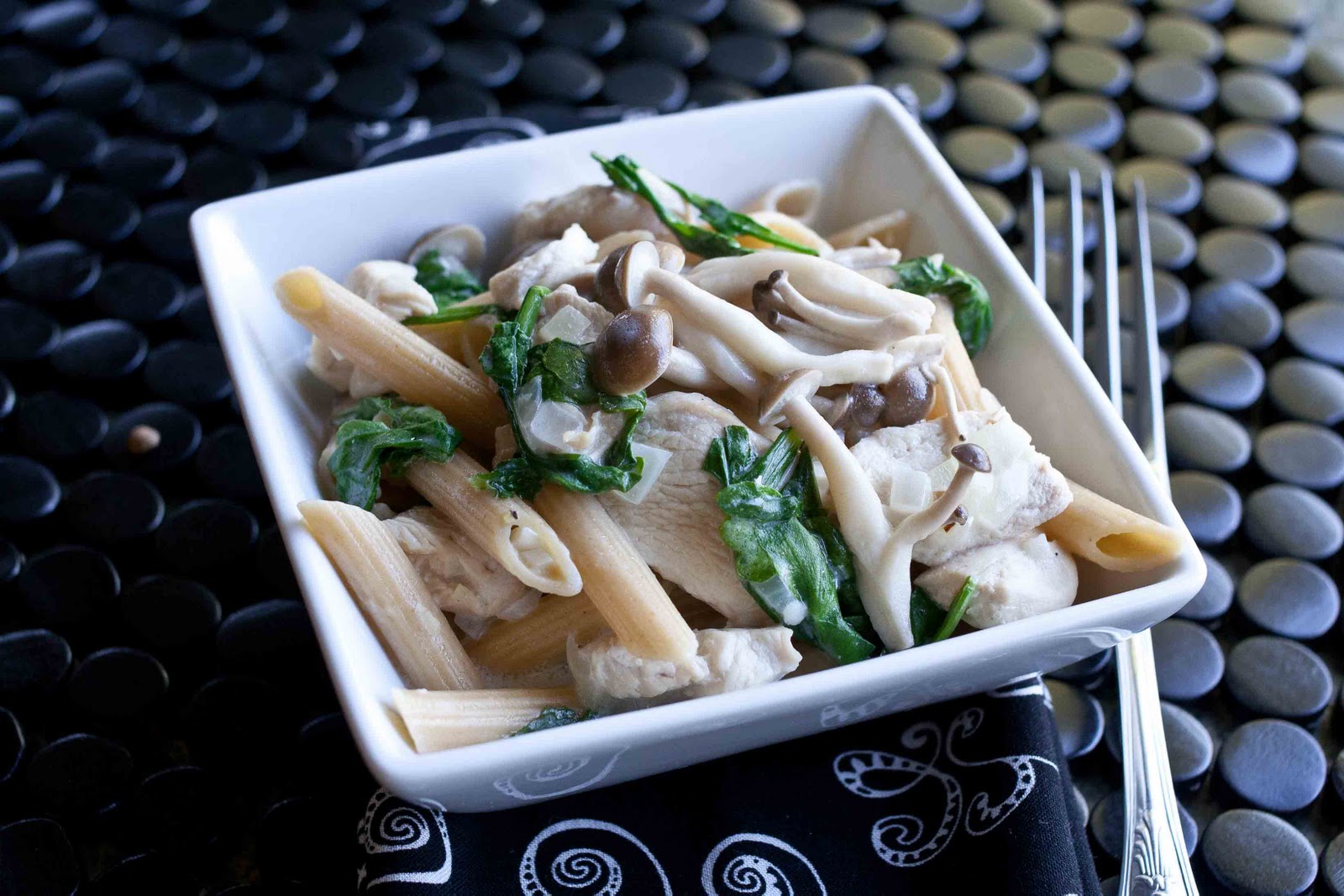 FOODjimoto: Pasta with Chicken and Shimeji Mushrooms