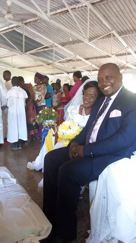 Popular Zambian Female Dwarf Police Officer Marries Her Handsome Tall ...