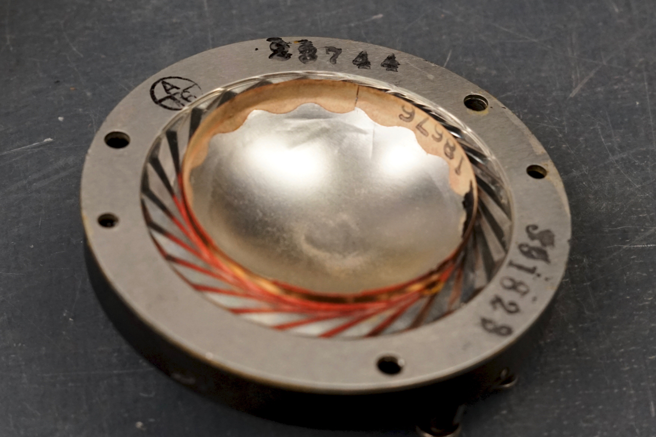 JE Labs: Altec 756B + 32C + 806 + 23744 = mini 757