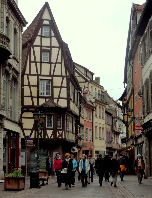 TRAVEL AND LIFESTYLE DIARIES - : Picture Tour and Map of Colmar Old ...