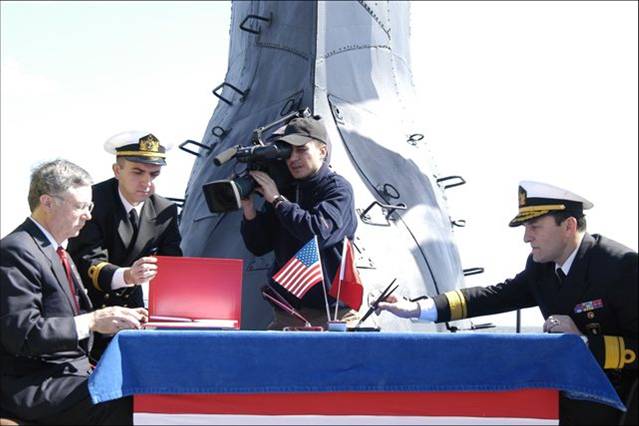 Arkansas Inland Maritime Museum at North Little Rock: USS Razorback (SS ...