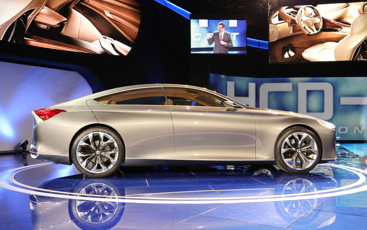 Cars Model 2013 2014: Hyundai HCD-14 Concept