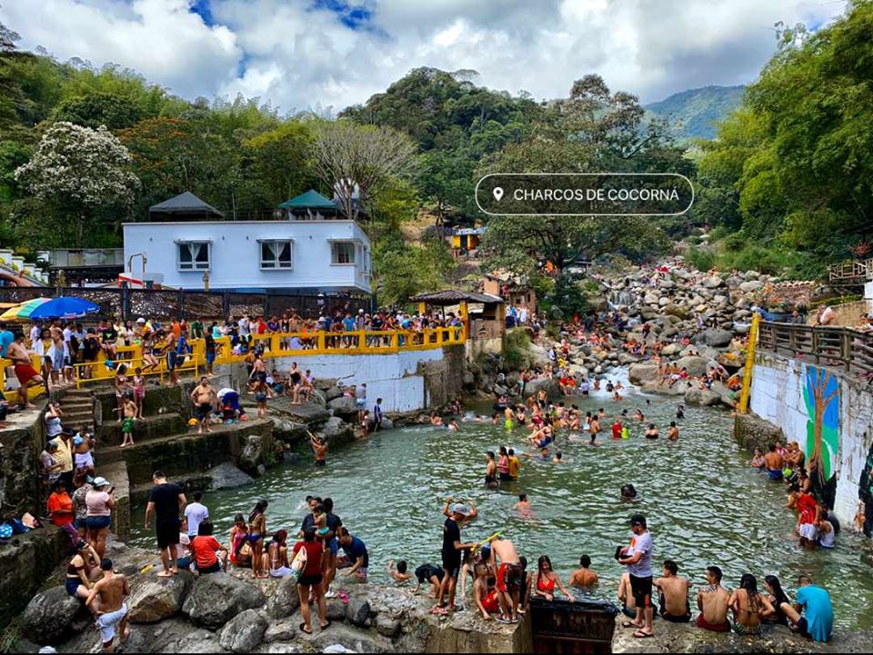 COCORNÁ: HOTELES ECONÓMICOS