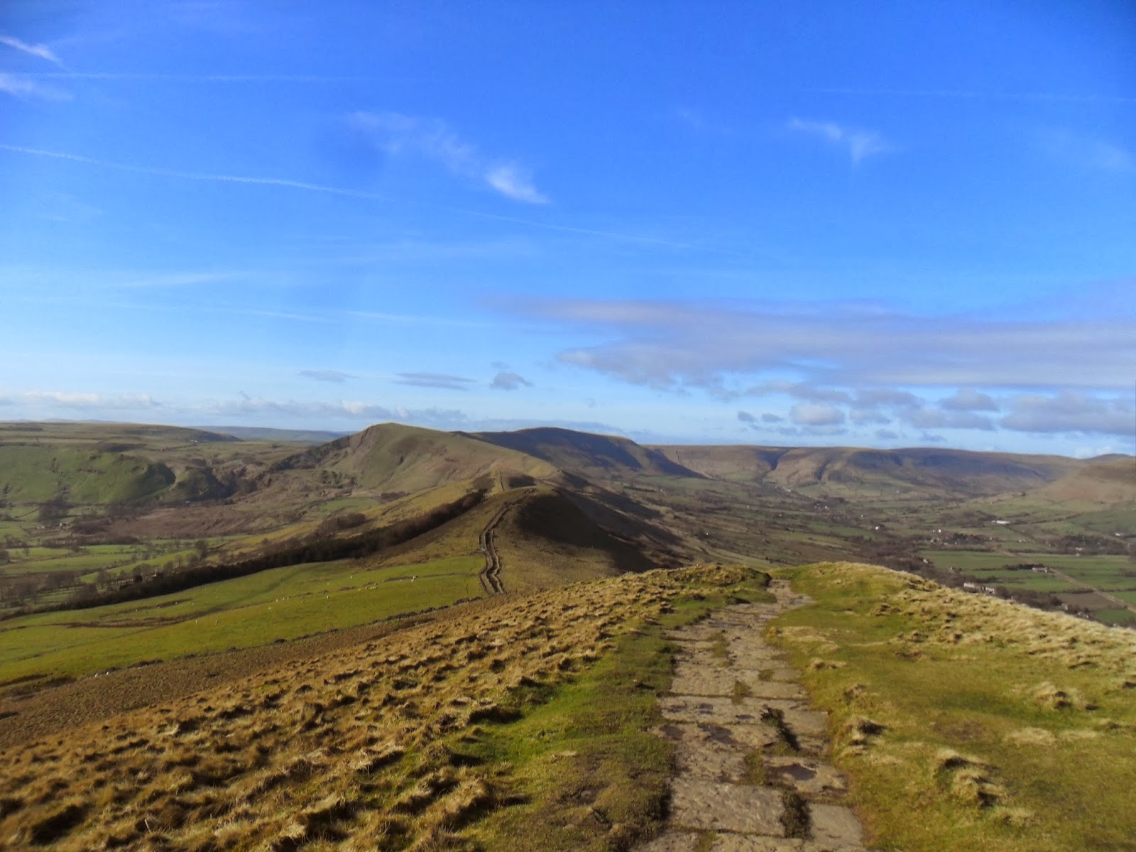 Peak District Adventures: Edale Skyline, Stanage and the Eastern Edges