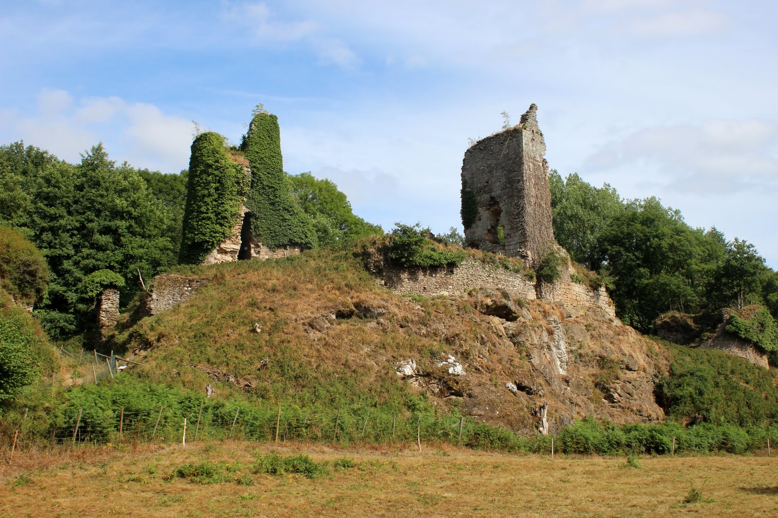 Chemineau: Les ruines de Malval