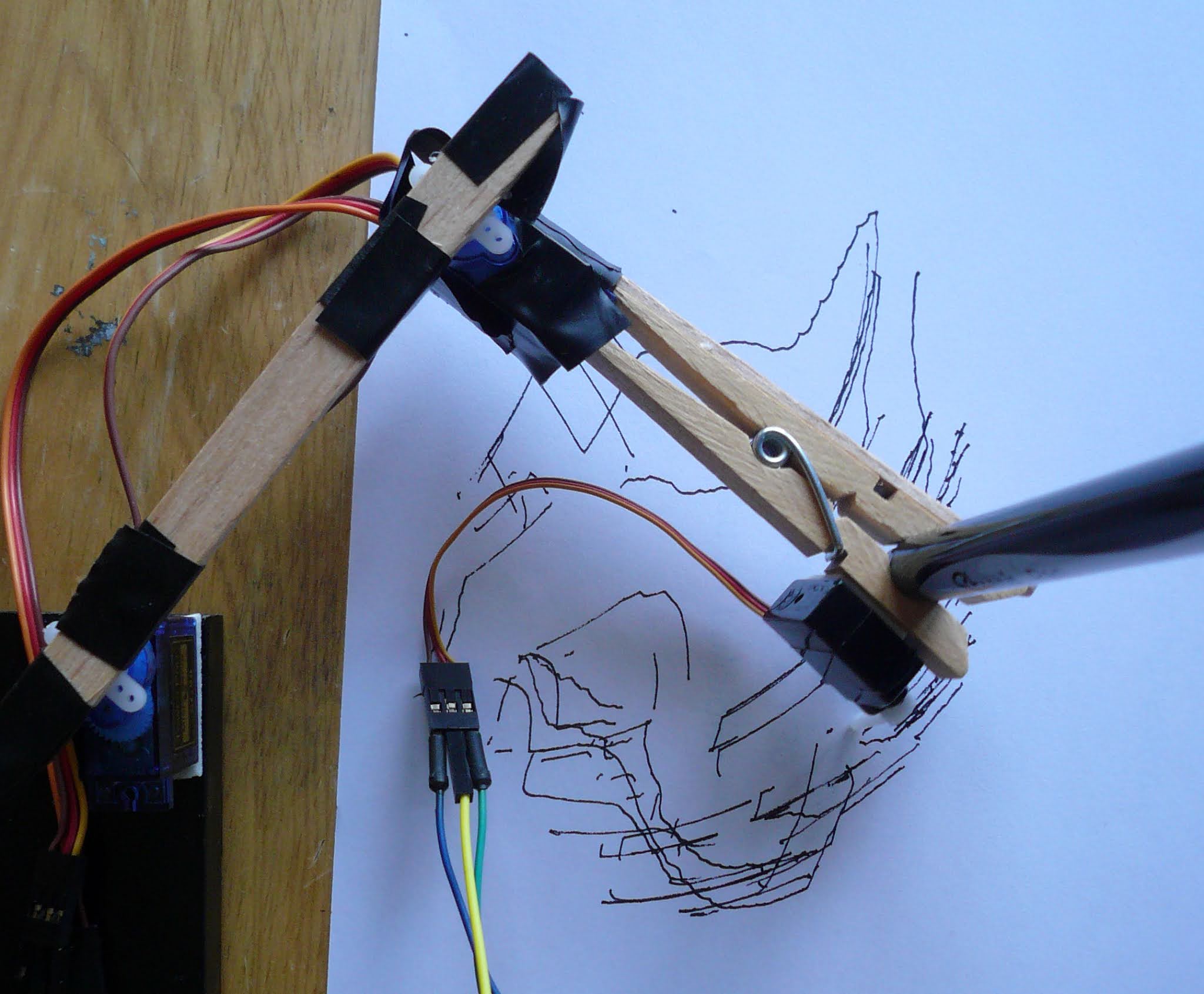 Électronique en amateur: Bricoler un robot dessinateur BrachioGraph