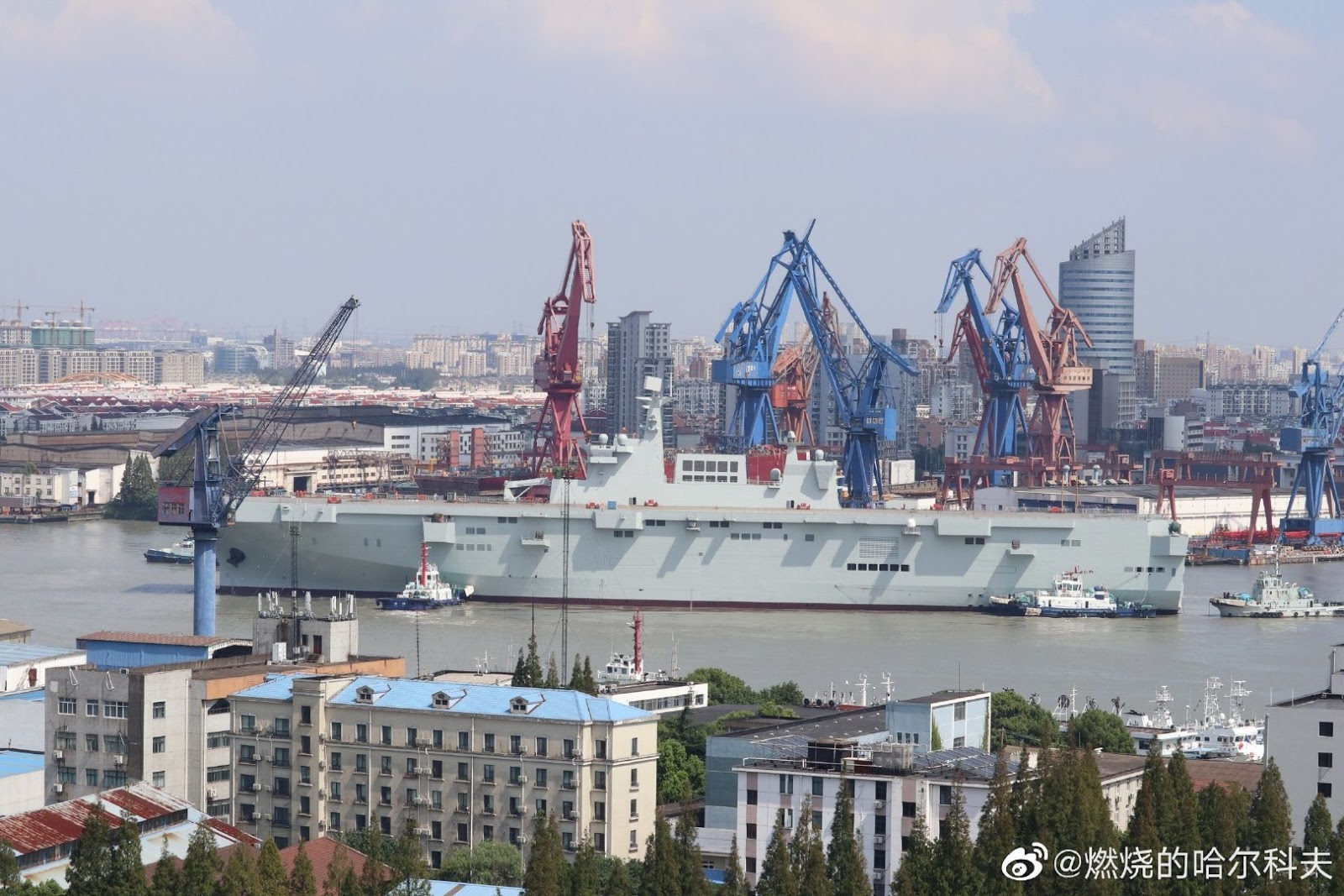SNAFU!: Chinese Launch Type 075 LHD...
