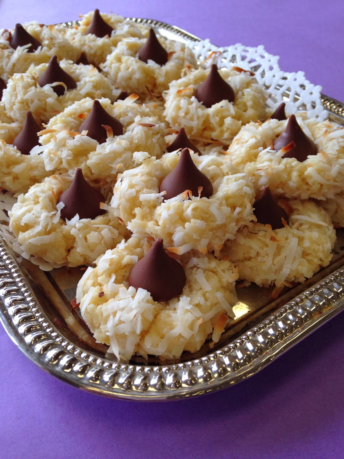 The ORIGINAL-- Macaroon Kiss Cookie Recipe {Best Flippin' Cookie EVER!}