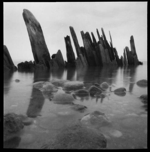 Sci-Tech Stuff: The Beginner's Guide to Pinhole Photography by Jim Shull