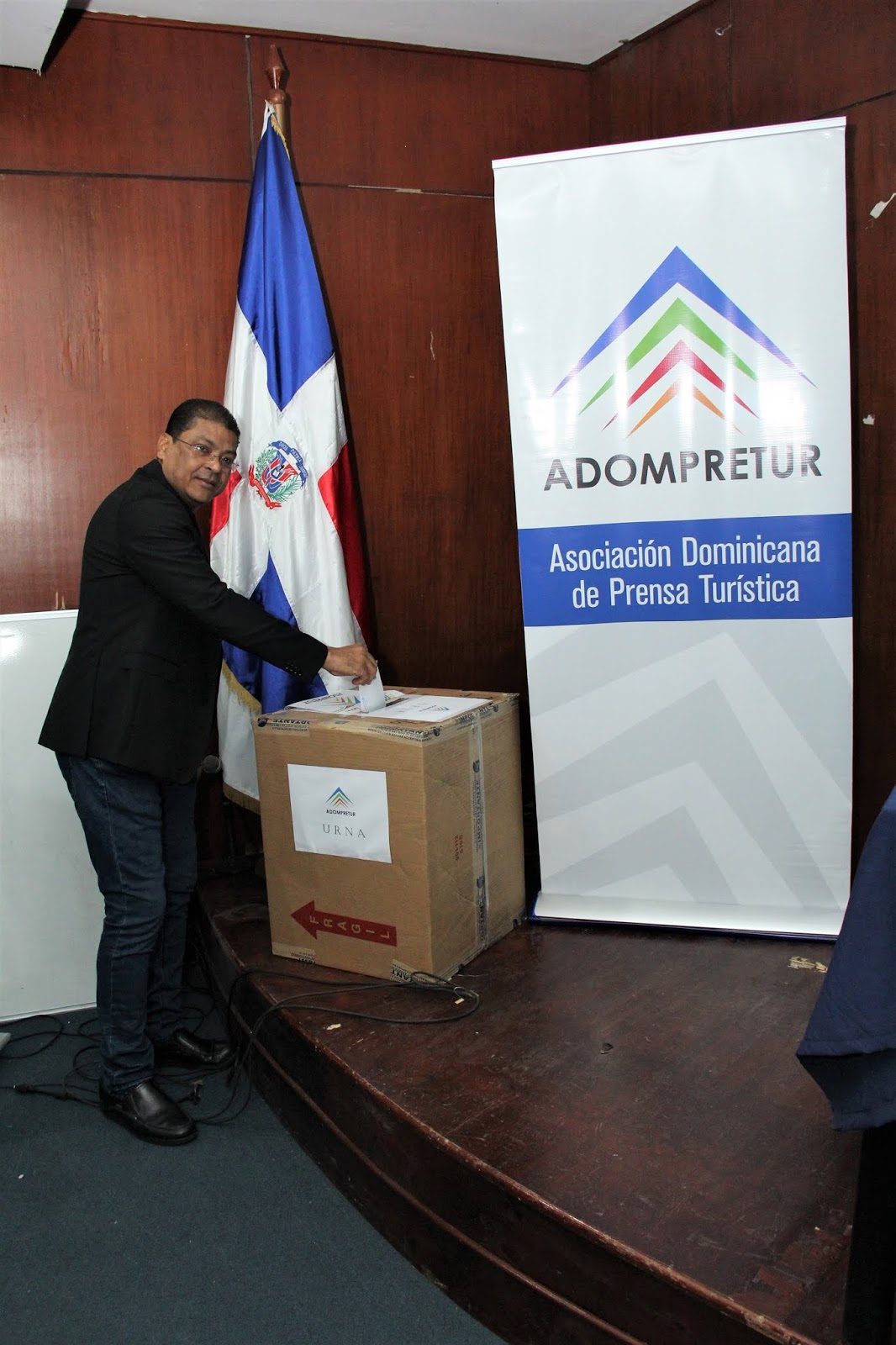 Revista El Cañero: ADOMPRETUR vota en familia y elige a José María ...