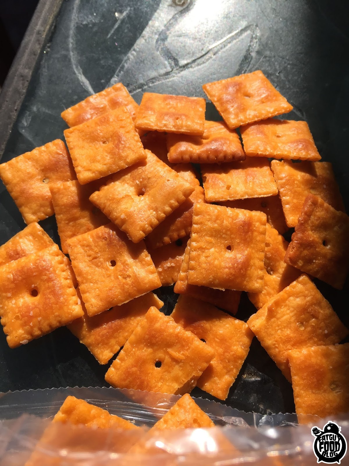 American Snacks Cheez-It Minecraft Cheese Crackers Variety Original ...