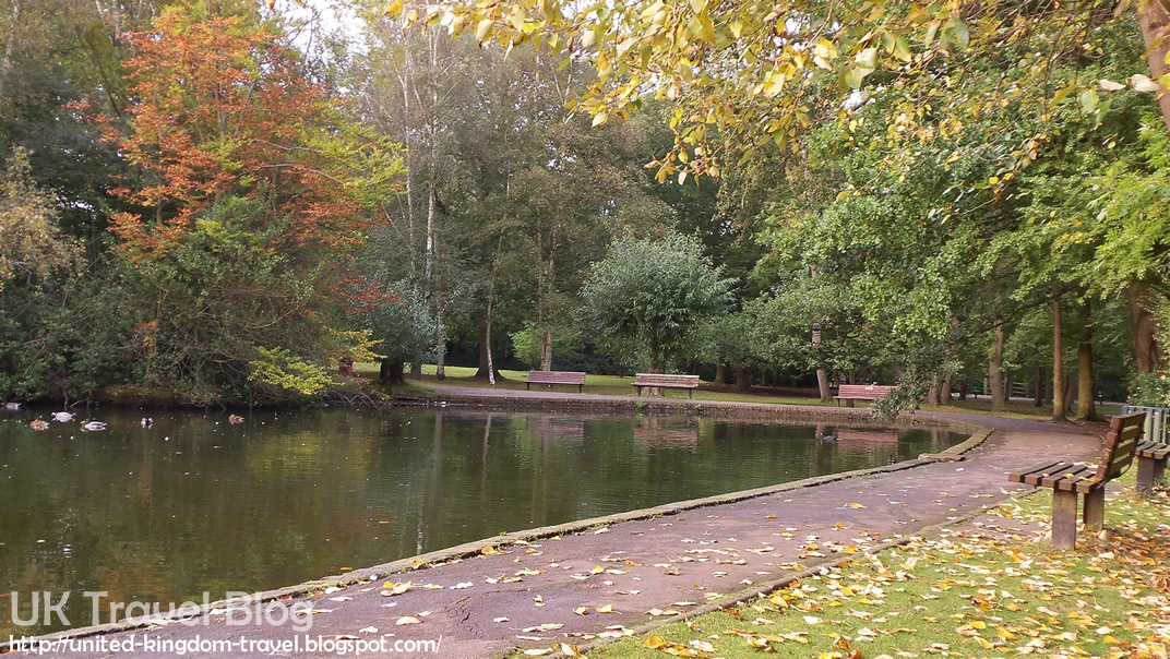 Whitewebbs Wood, Park and Golf Course - The Globe Trotter