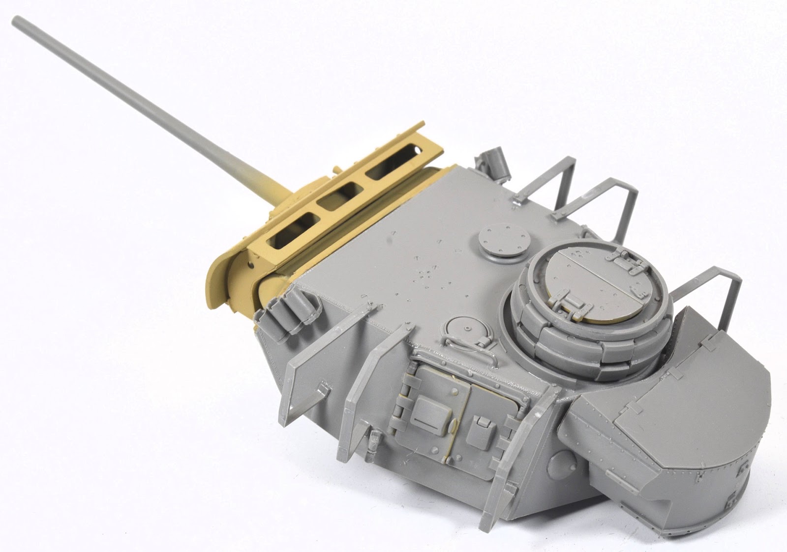 The Modelling News: Construction review: Takom's Panzer III Ausf.M mit ...