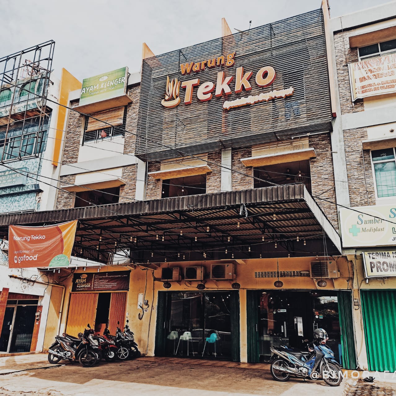 Rengko Makan di Warung Tekko | Bimo Rafandha