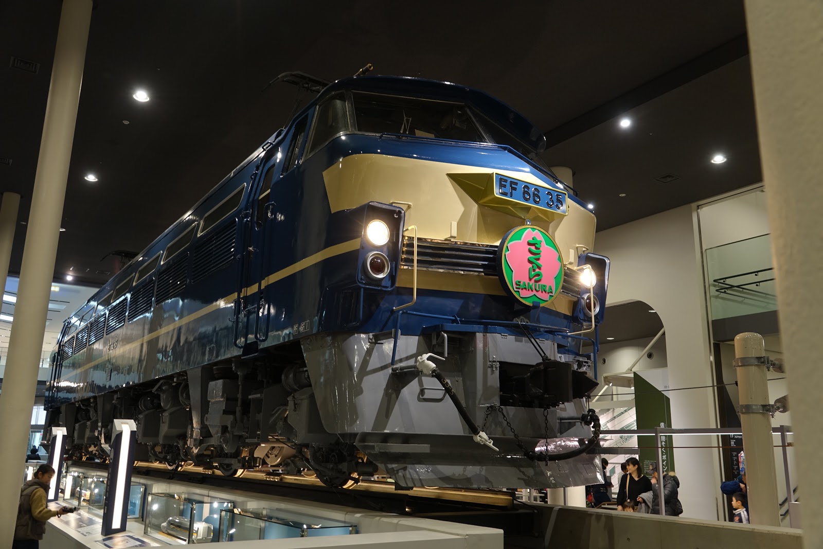 Blair's 鐵道攝影: JR貨物 EF66型電力機車 EF66-35