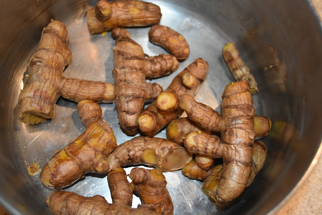 Veena Chimes: Growing Turmeric- 2 - Making Turmeric Powder At Home