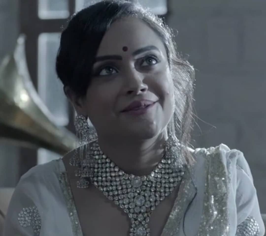 Nehal Vadoliya Hot Pics Will Break The Internet - Heroine Photo ...