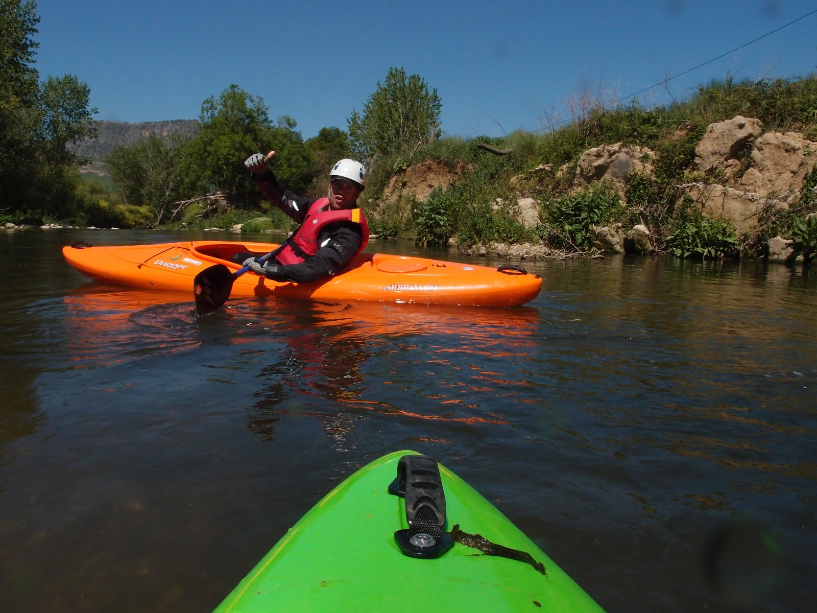 AL ANDALUS ACTIVA: Kayac de aguas bravas en el Río Guadalevin y Río ...