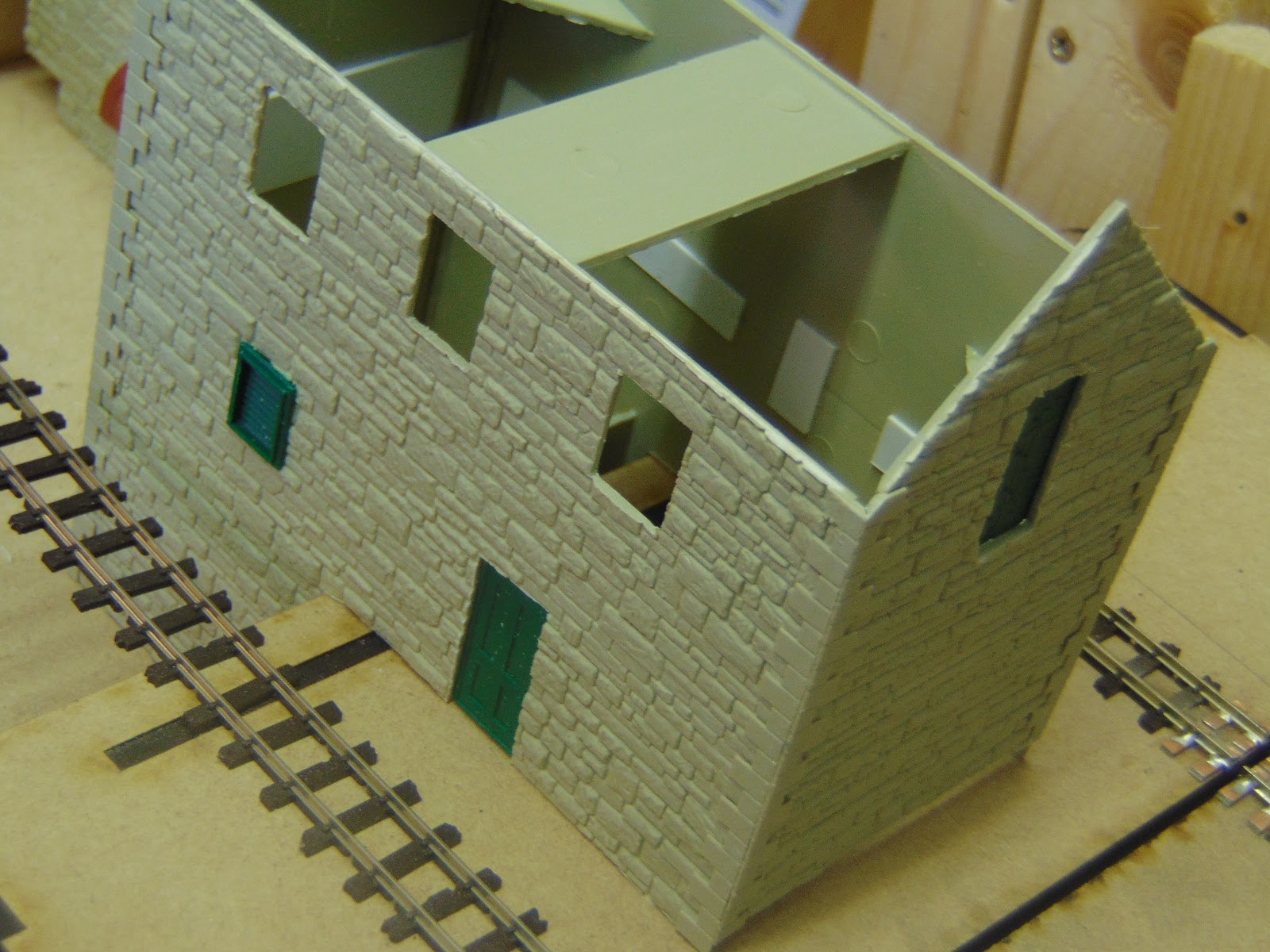 Dorset Railway Modelling: 009 new layout Water Mill build.