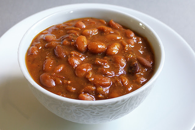 Cooking Weekends: Slow Cooked Boston Beans
