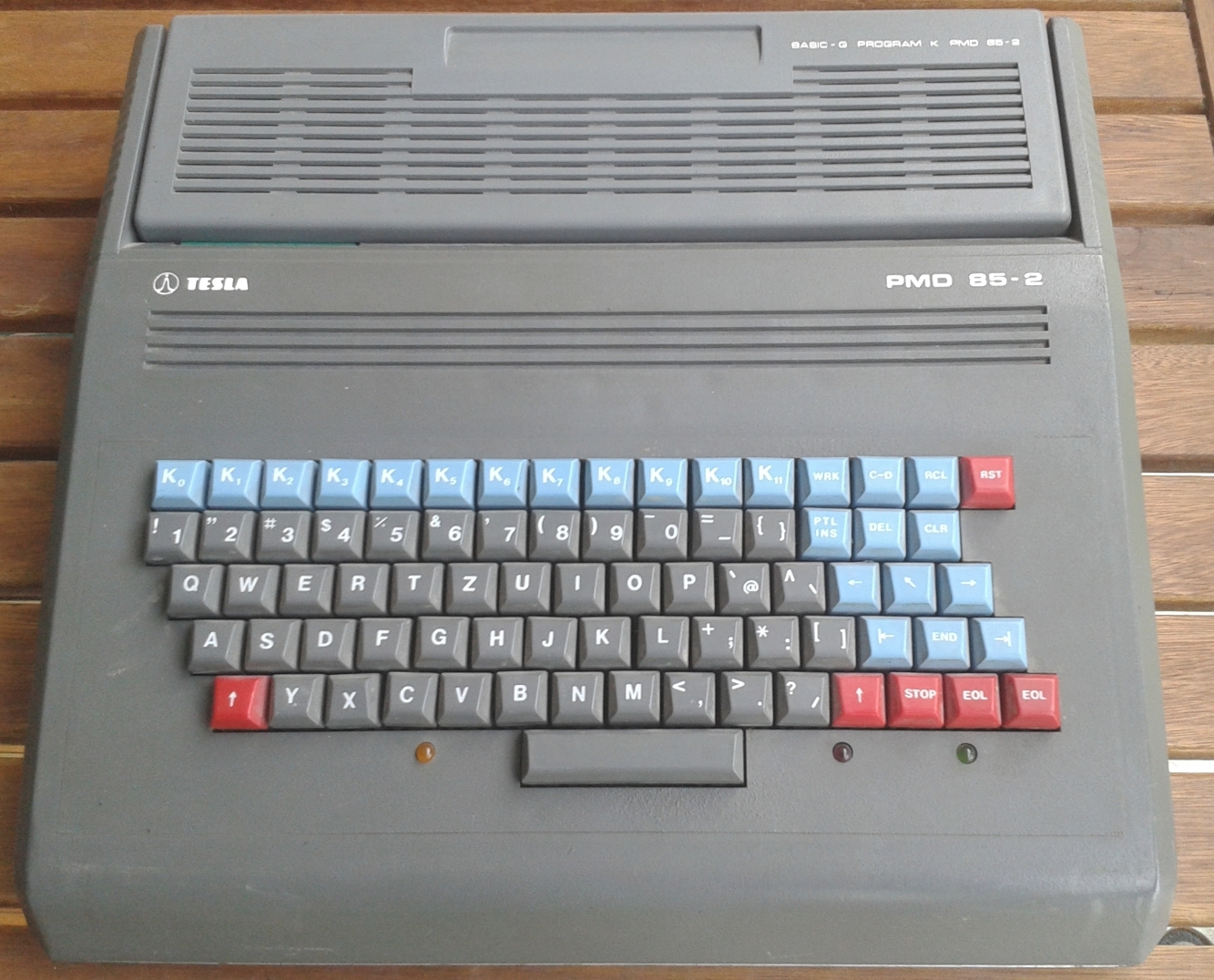 Retro Ordenadores Orty: Ordenador Tesla PMD 85-2 (1986)