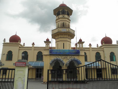 SENI LAMA MELAYU (MALAY OLDEN ART): Masjid jamek (Main mosque) of Parit ...
