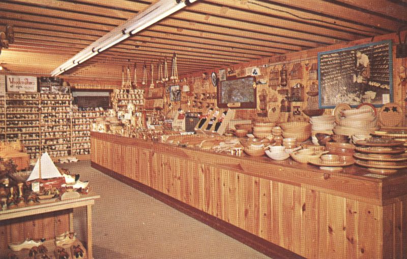 35 Cool Pics Show the Interior of American Stores in the 1950s and '60s ...