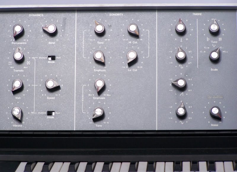 MATRIXSYNTH: VINTAGE AMPRON AUBADE 37 KEY FLIP TOP SYNTH SYNTHESIZER