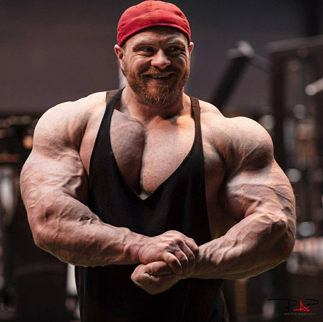 Muscle Lover: James Hollingshead