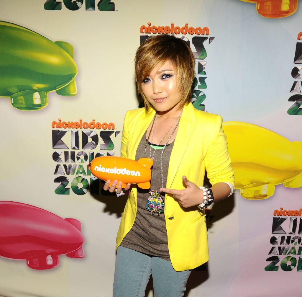 My Latest on CHARICE: Charice's New Look and Her Fans / Fingerprint