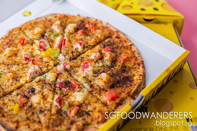 Overly Cute & Cheezy Pizza Delivers to your Doorstep! - {FoodWanderers}