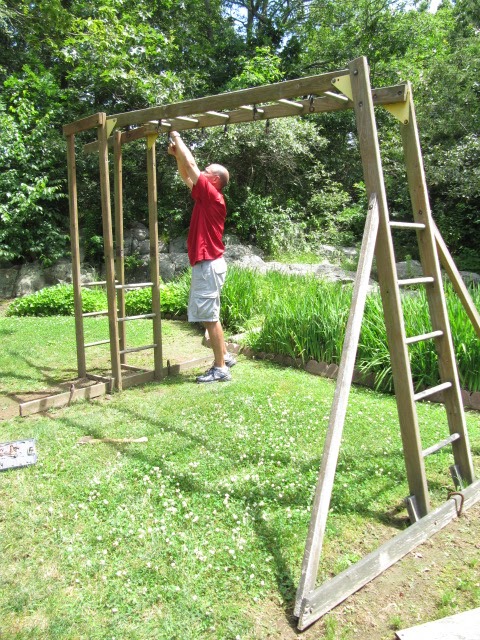 Sew Many Ways...: Tool Time Tuesday...Swing Set Quilt Ladder