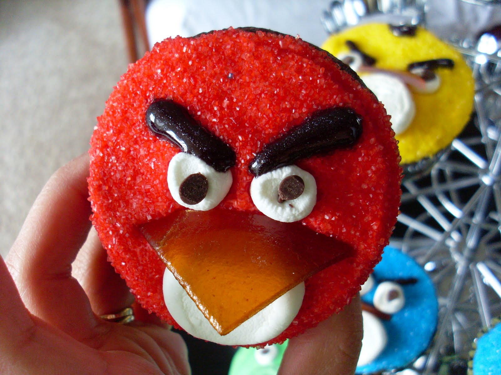 Candy Bar Cupcakes: Angry Birds Cupcakes