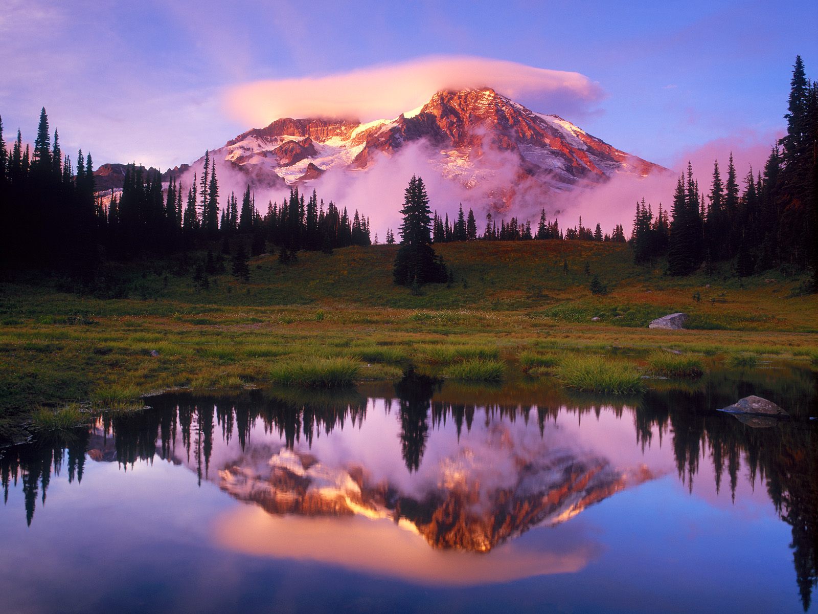 Aspundir: Mount Rainier and cloud reflected at sunset, Washington